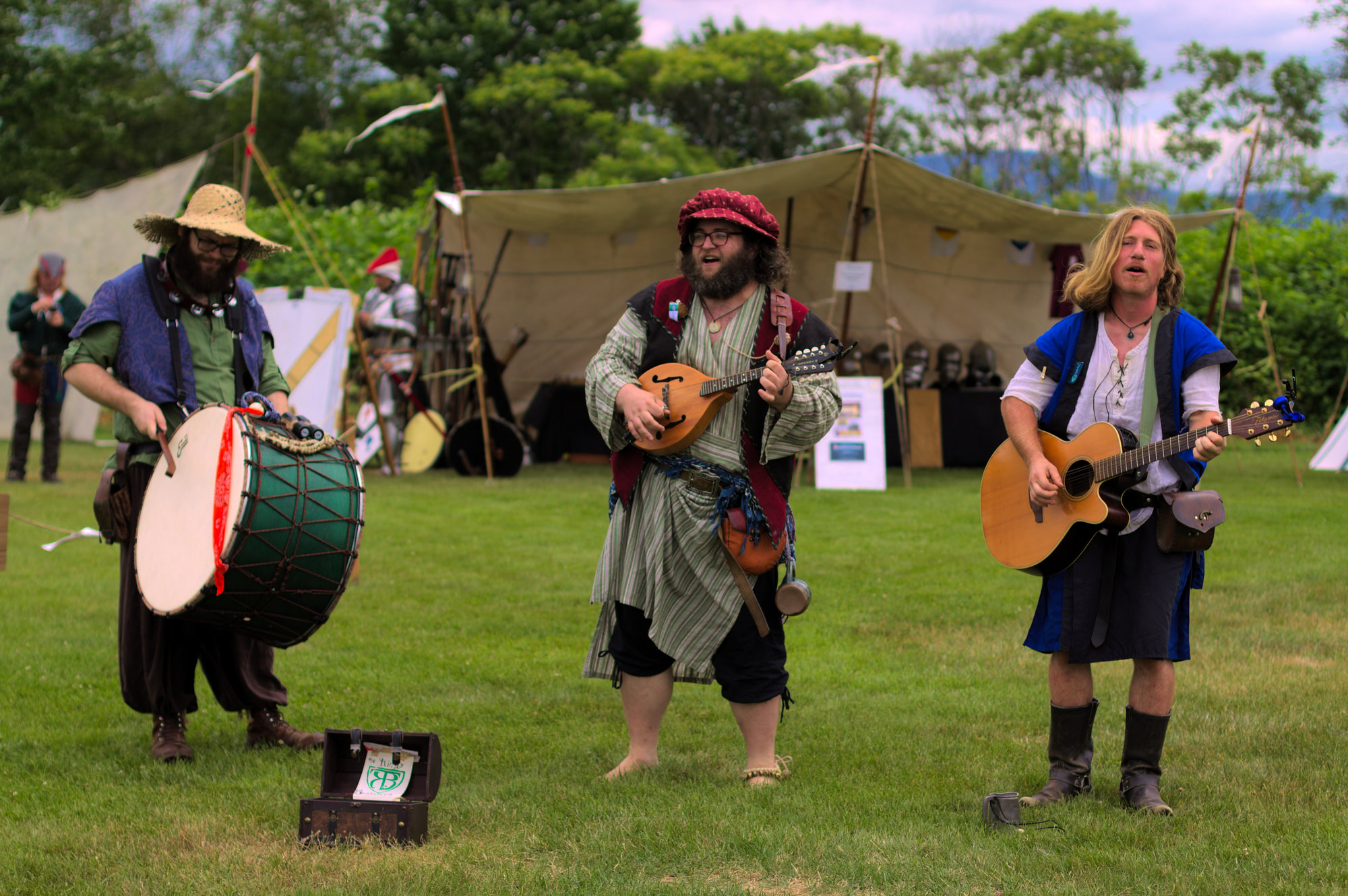 TKB - Home | The King's Busketeers - Party Folk Band from New England